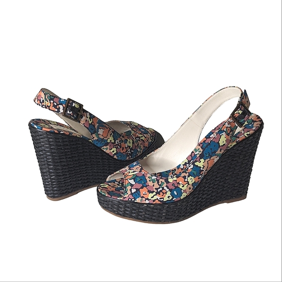 Marc Jacobs | Shoes | Marc Jacobs Floral Peeptoe Wedges 9 | Poshmark